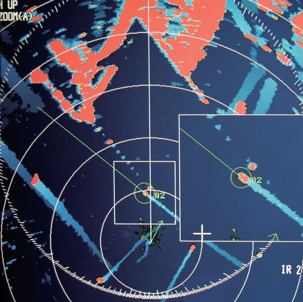 Buy Furuno 1835 10.4'' Colour LCD Radar with 24" Radome online at ...