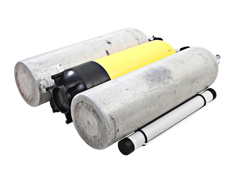 Buy Aropec Portable Dive Tank Rack Holds 3 Tanks online at Marine-Deals ...